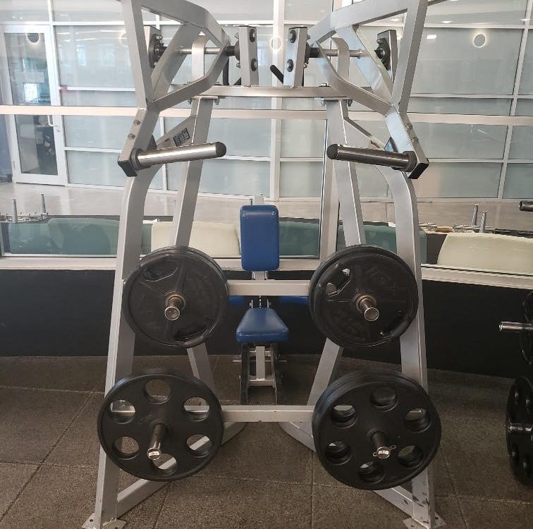 Hammer Strength Iso Seated Row - Elite Gym Equipment International